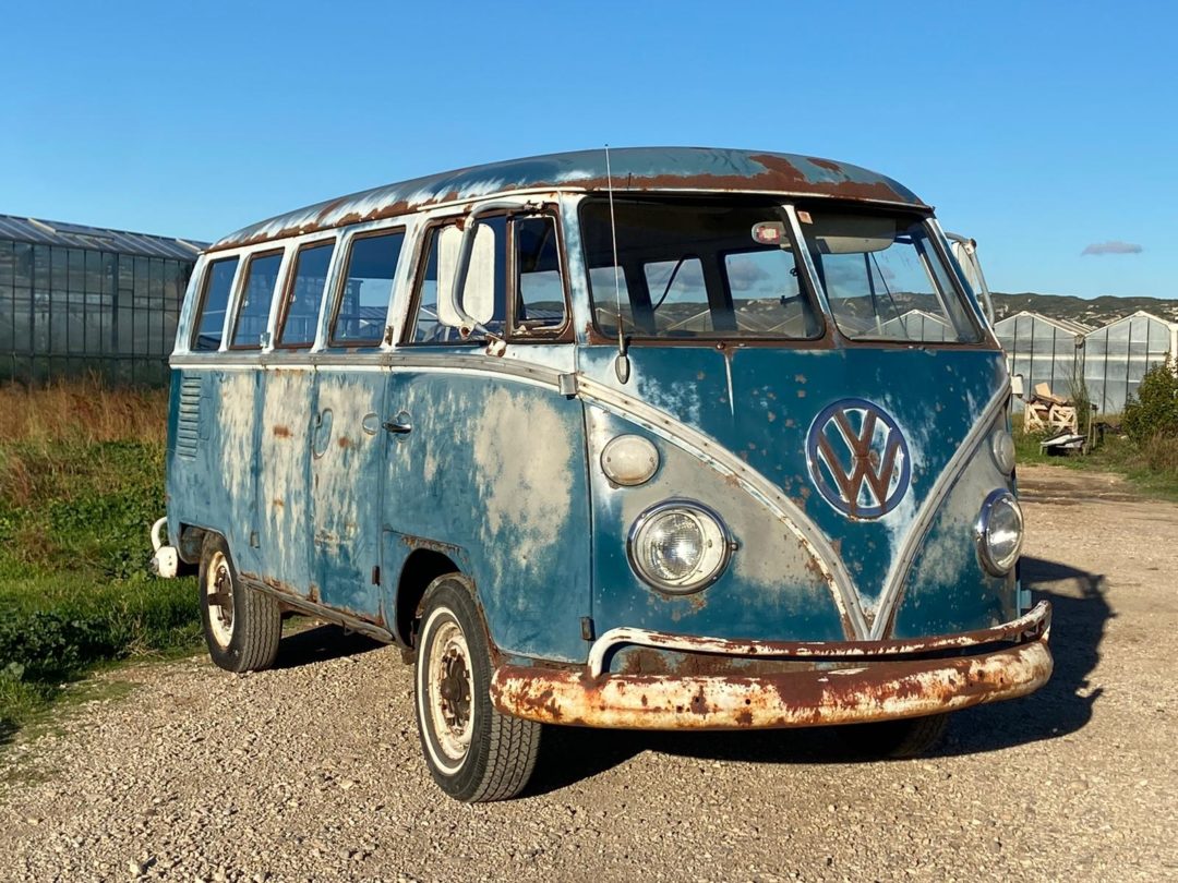 VOLKSWAGEN COMBI SPLIT DELUXE 13 FENETRES 1967 A RESTAURER | Voitures 2 Collection